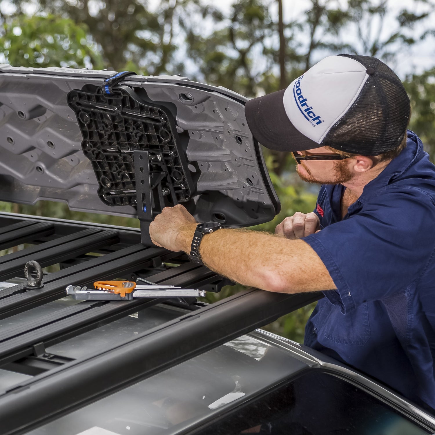 Yakima Recovery Track Holder– Roof Rack Centre